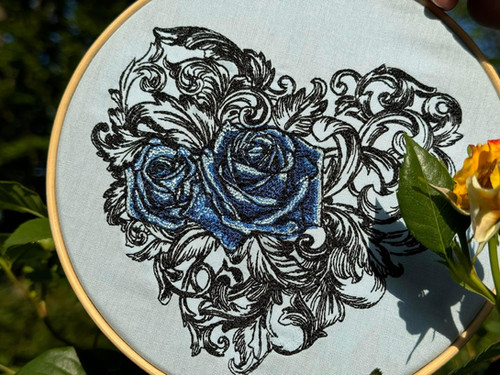 Stickdatei Scribble Rosenherz | Alles gut Mausily