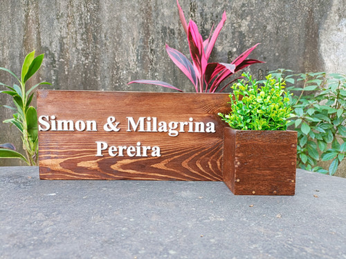 CARVEGLOW® Planter Nameplate with Raised Acrylic Text (40cm x 14cm ...