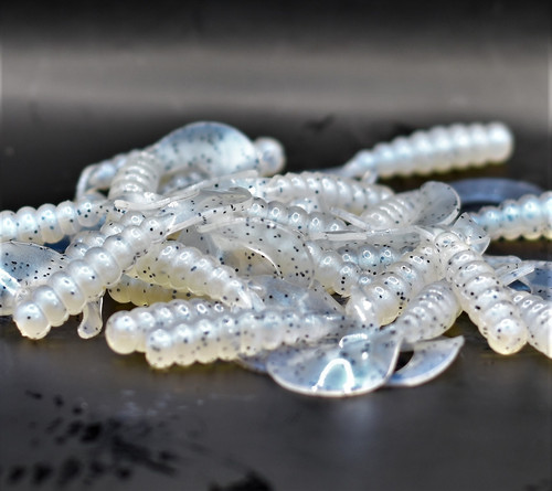 2" Fat Grub - Blue Pearl Pepper (25 Pack) Item#: 21026 | hooklegends
