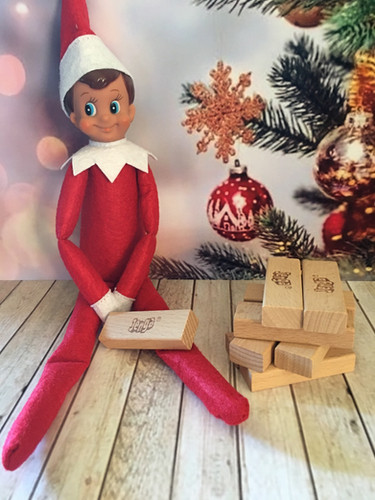 Elf Jenga | sistersdreaming