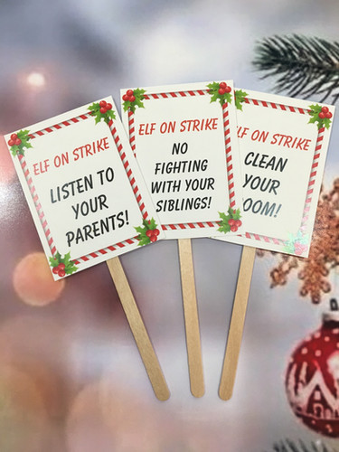 Elf on strike set of 3 signs | sistersdreaming