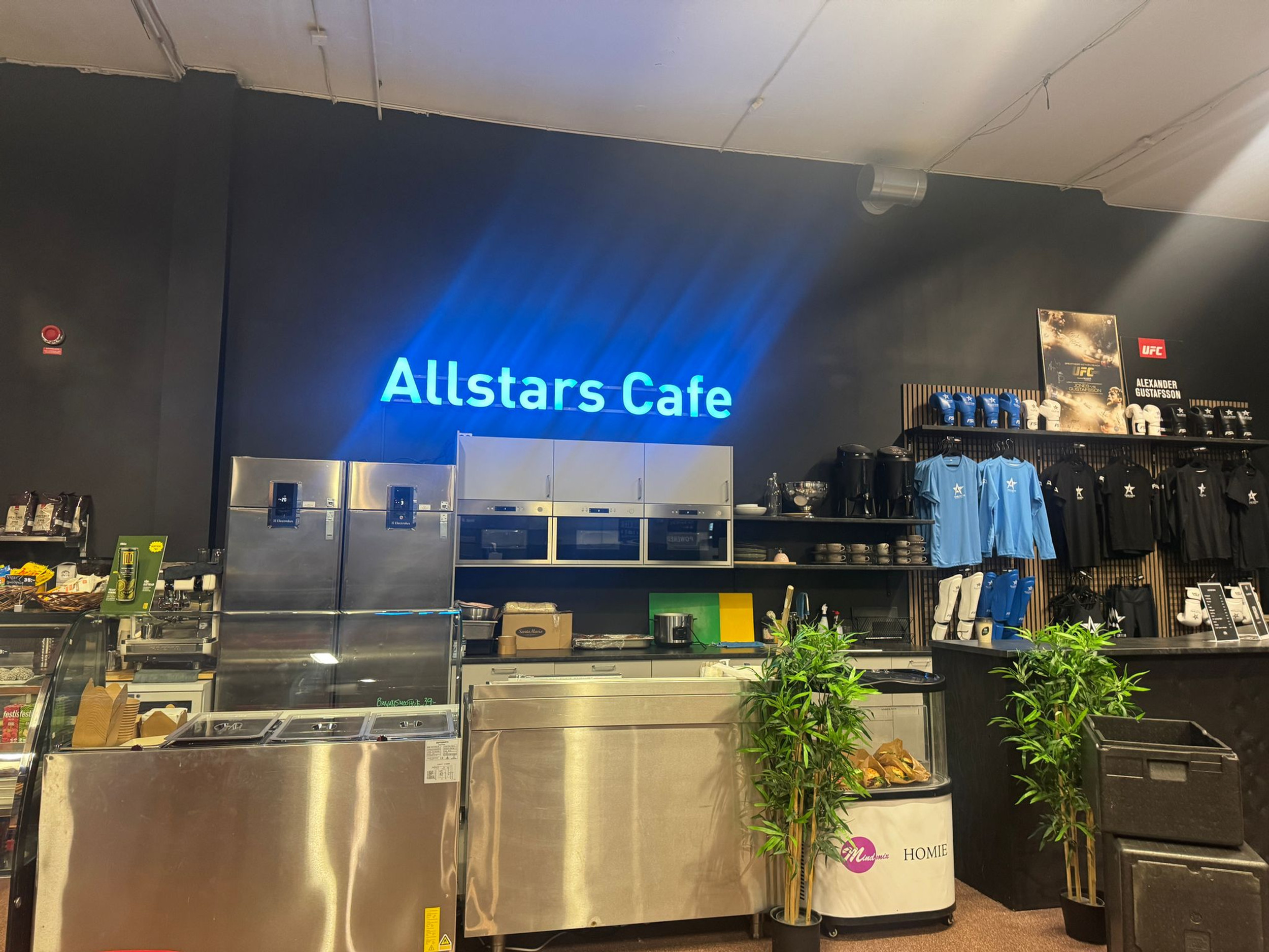 Shop & Café | Allstars Ny