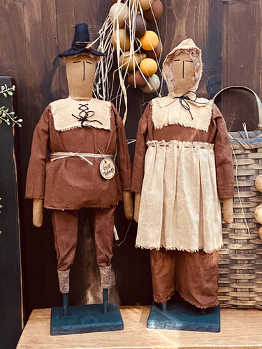 Primitive Handcrafted Pilgrim Couple | N.E. Country Barn