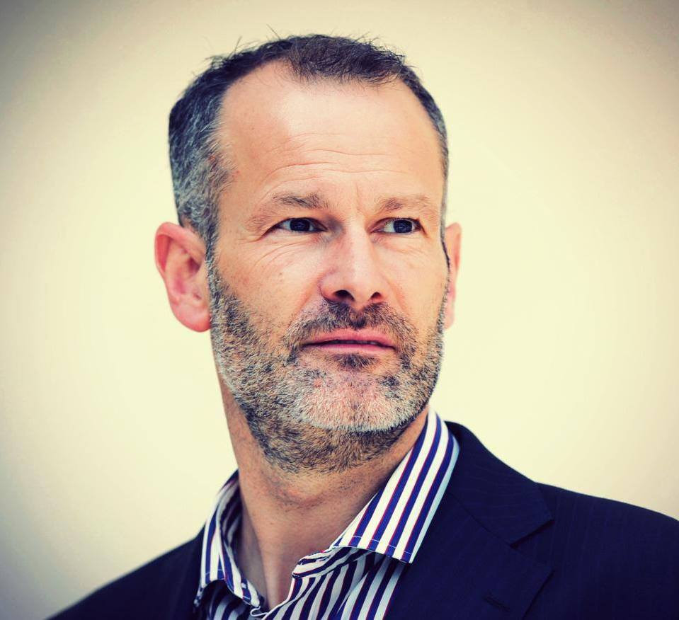 Psychic Medium | www.andrewdee.com|England