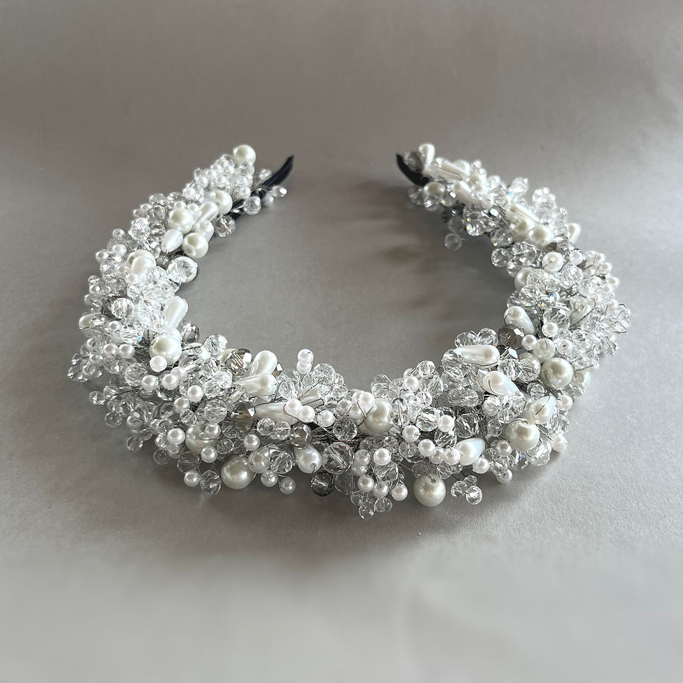 CINTILLO DE PERLAS Y CRISTALES | claraflor