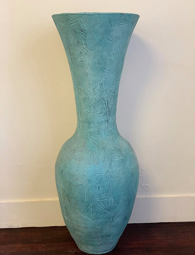 Statement Terracotta Pot | Rococo Emporium