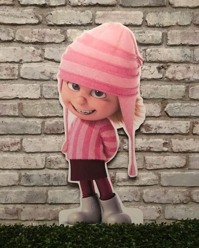 Edith Gru Stand-Up Rental | LA VIE POSH