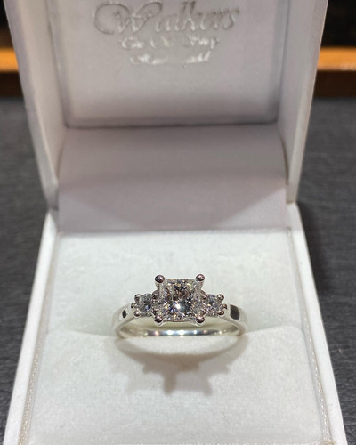 Vintage, Diamond three stone ring | Walkers of Yorkshire