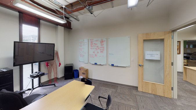 GALLERY | 711 Building