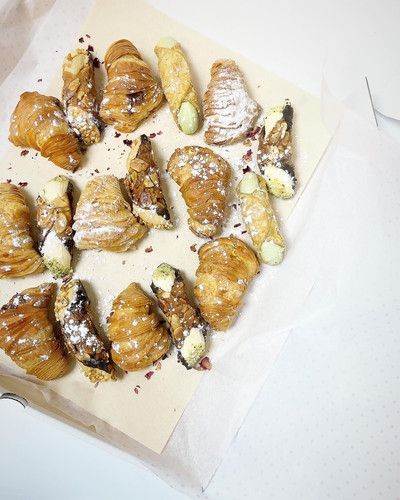 Italian Pastry Gift Box | olive-and-rosy