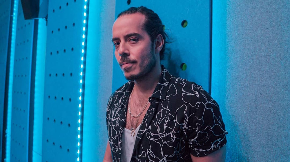 José Madero Listo Para Predicar Sus Psalmos En El Pepsi Center Wtc