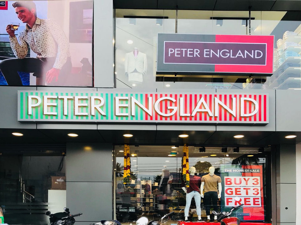 Commercial Interior Design | PETER ENGLAND | A.J Architects