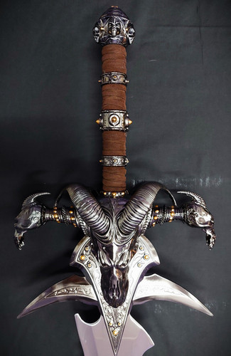 World of Warcraft Inspired Lich King Frostmourne Replica Sword with ...