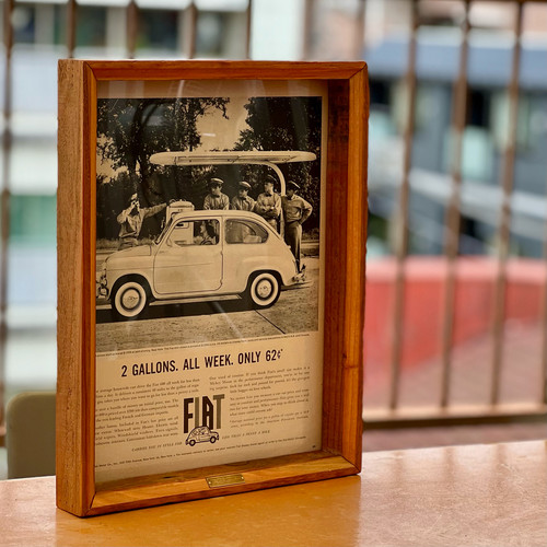 VINTAGE WOOD FRAME in Ad | TRADITION ACOUSTIC.