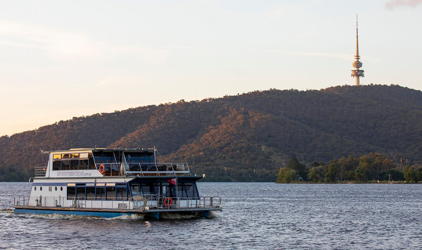 The MV Southern Cross | Sidestage