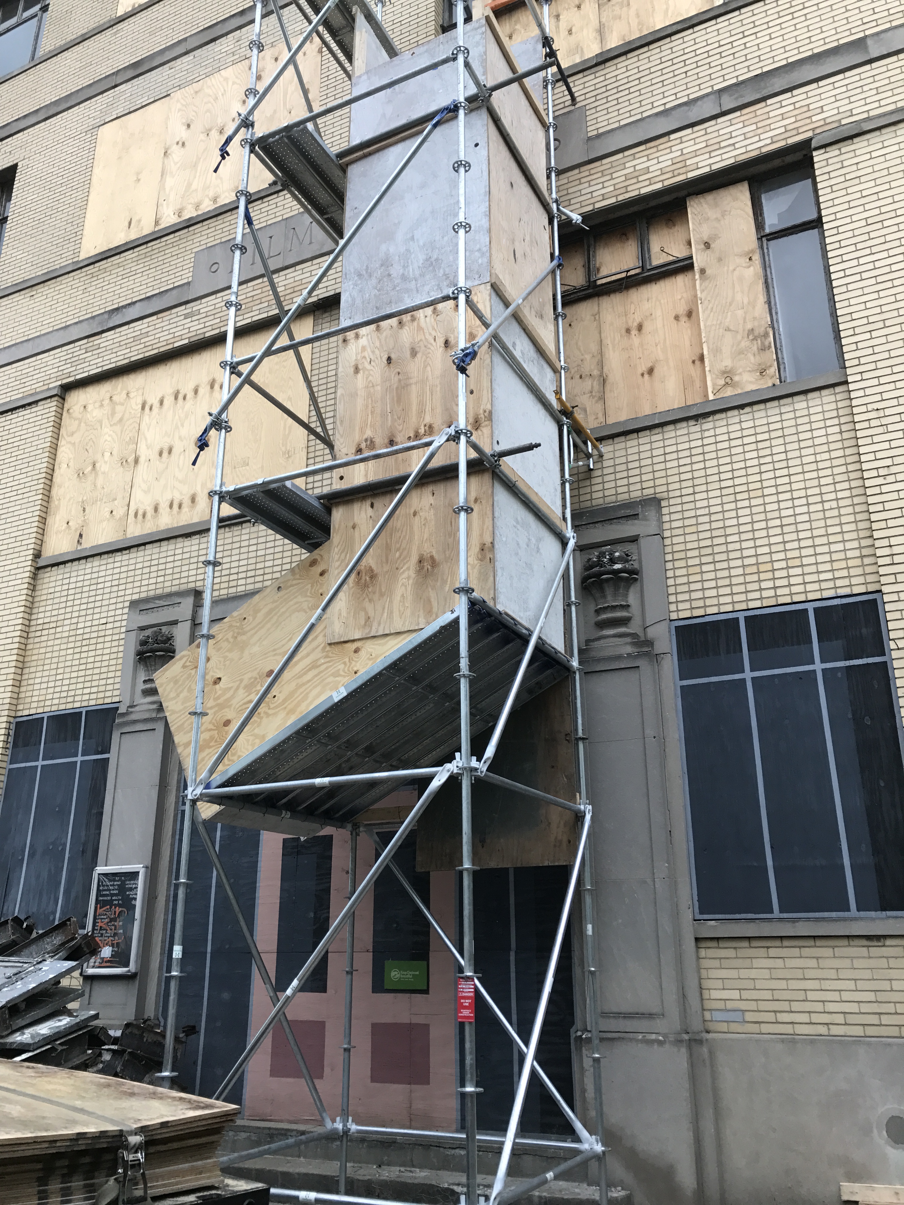 Trash Chutes | hansenscaffolding