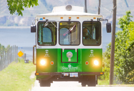 The Okanagan's Hop-On Hop-Off Experience | Grape Savvy Trolley Co ...