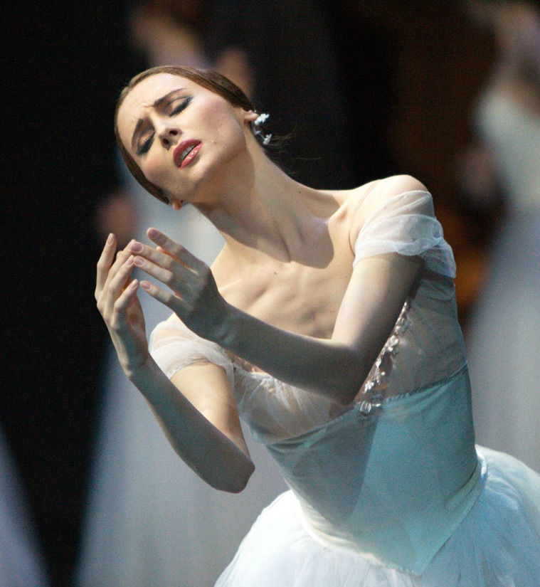 The Dancer's Face - Keeping the Audience Involved