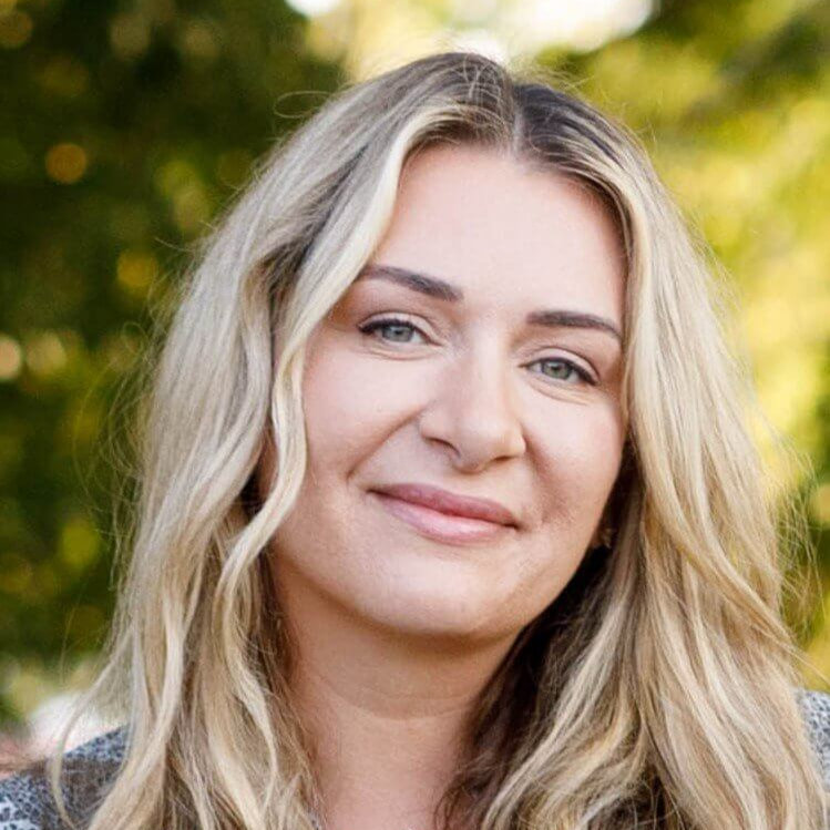 Karolina Kowal, LCPC — Chicago Center for Relationship Counseling