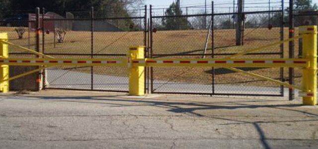 Swing Arm Gate | Innovo Security Works