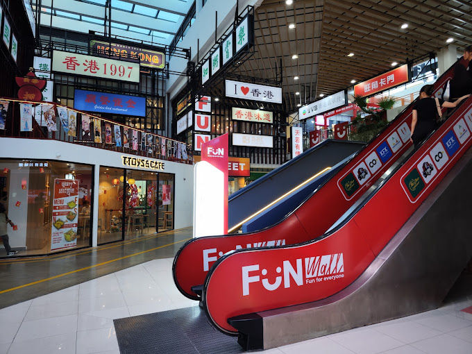5 Malls That Have It All