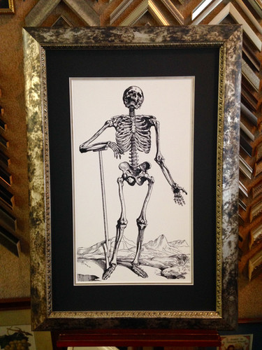 Skeleton Digging a Grave | replicaprints