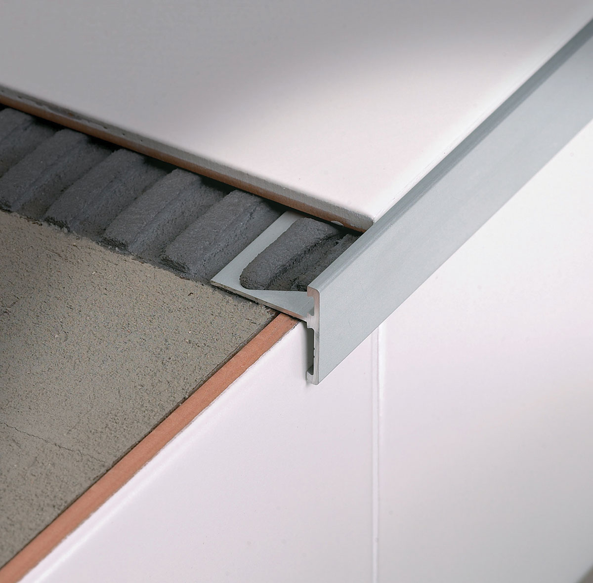 PROFILI, BATTISCOPA E ACCESSORI POSA | ceramicasasnc