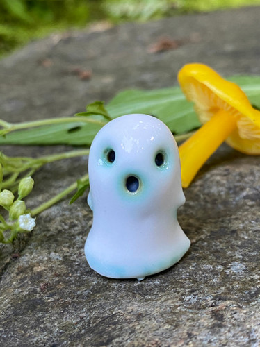 Tiny Ghost iii | Feyfolken