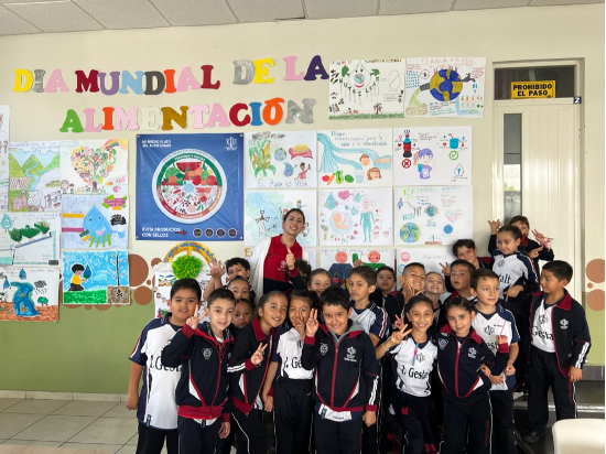 Concurso de carteles "El agua es vida, el agua nutre”