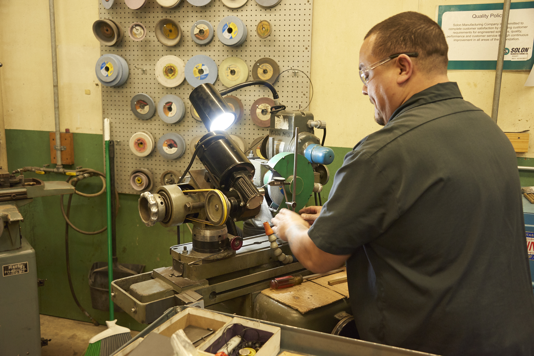 Case Studies | People and Product | United States | KAREN OLLIS Photo