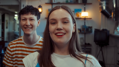 LOOKING FOR A GOOD PERSON FOR HAIRDRESSING SALON