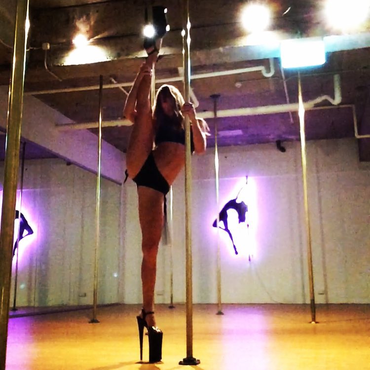 Pole Dancing Classes in Sydney | Pole Dance Academy