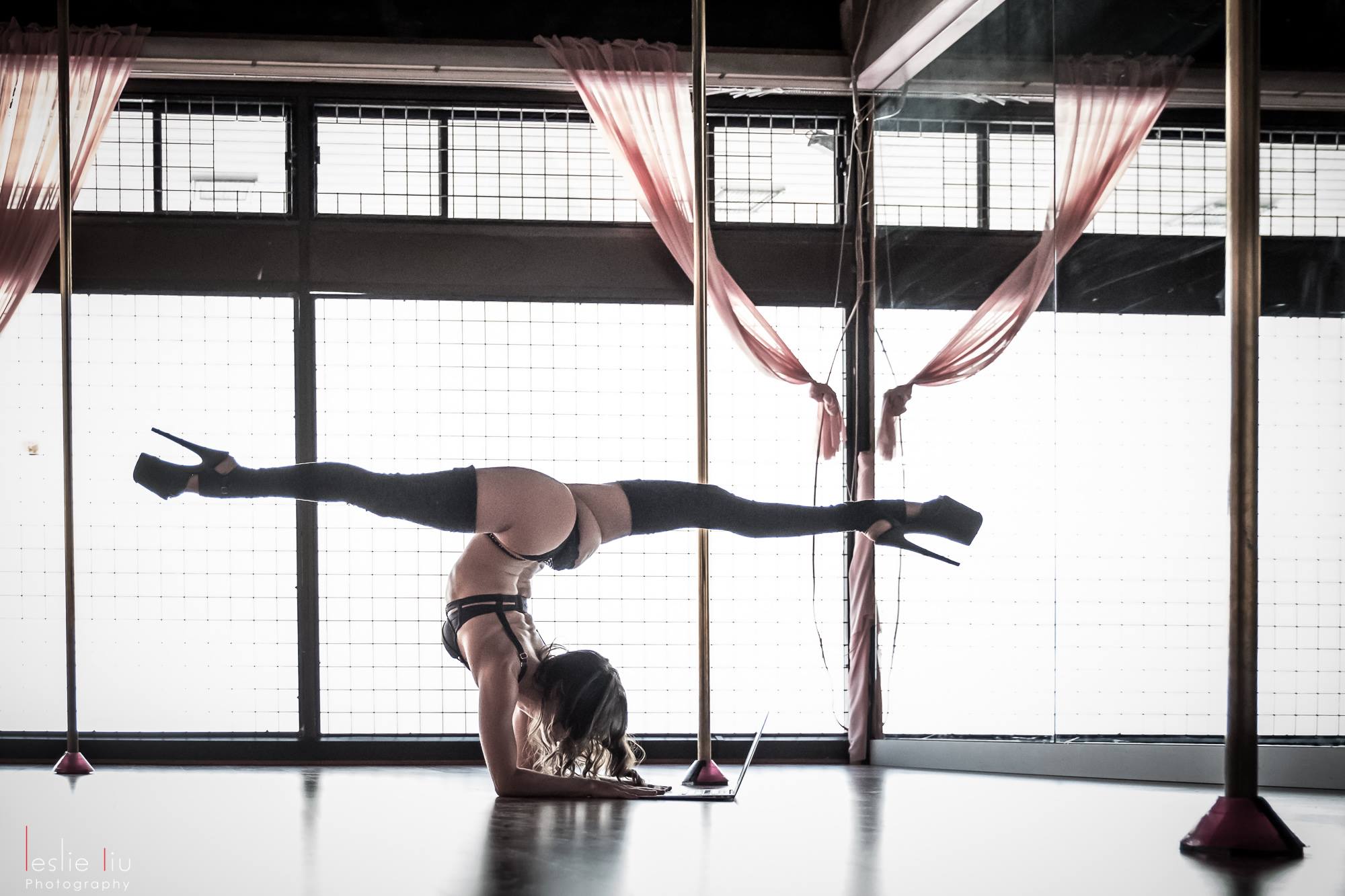 Pole Dancing Classes in Sydney | Pole Dance Academy