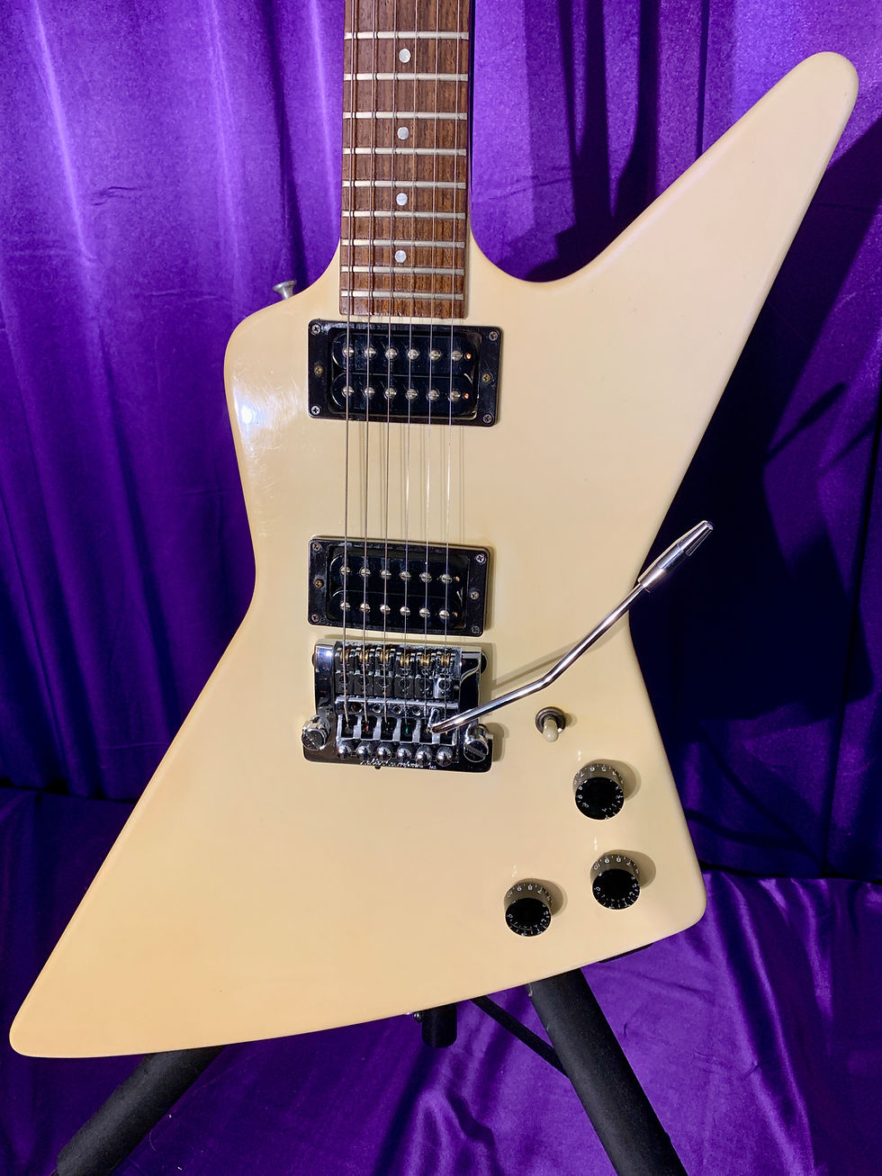 GIBSON 1984 EXPLORER- ONE OWNER | Rics Vintage Guitars