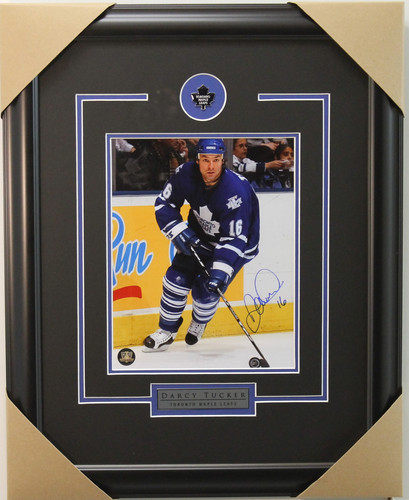 Darcy Tucker Signed 8x10 Action Frame | amcmemorabilia