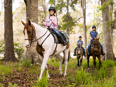 Horseback Riding | Red Valley Ranch