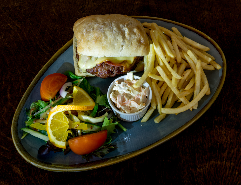 The Anchor Inn - Tideswell - A Traditional welcoming Peak District Pub