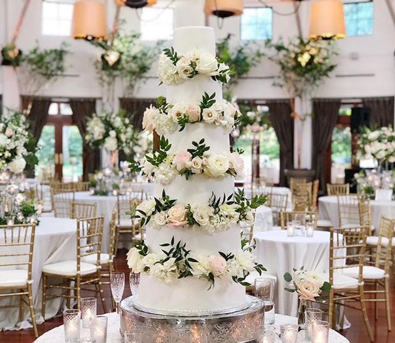 What do Wedding Flowers Symbolize? A Quick Guide for Making the Right ...