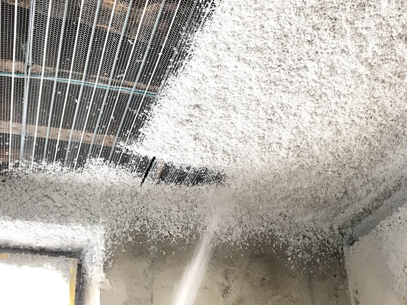 Flocage coupe-feu à Brest (29) - Expert protection incendie