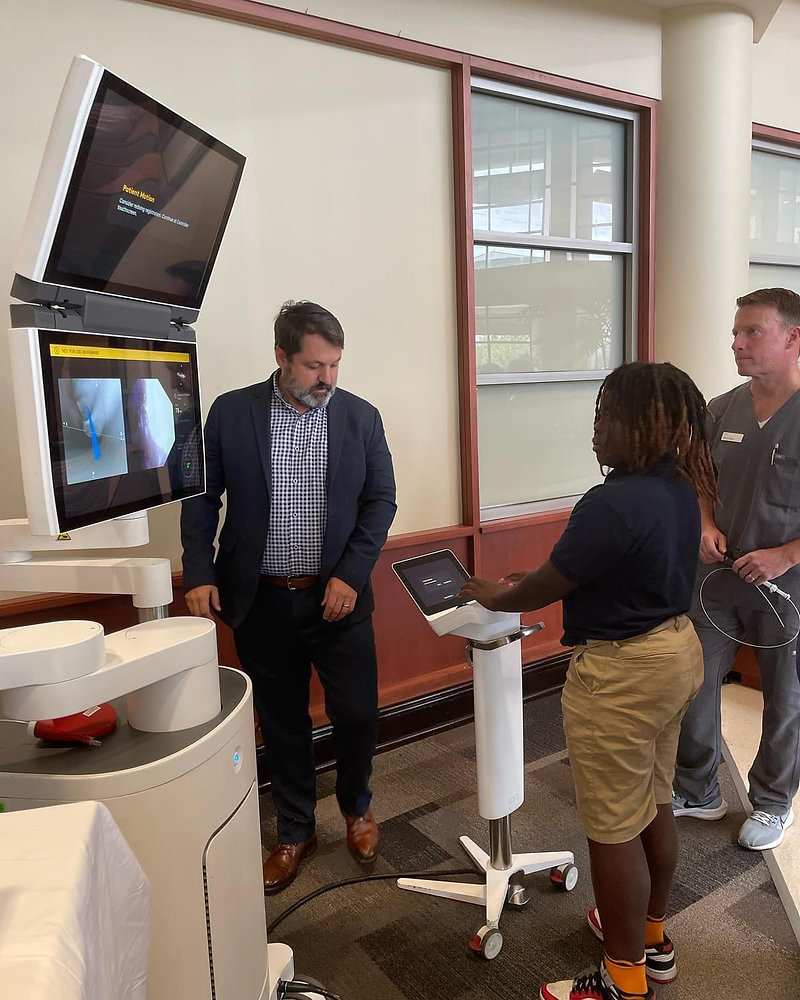 Park Med Robotics Team Meets the Ion Robotic Bronchoscopy System