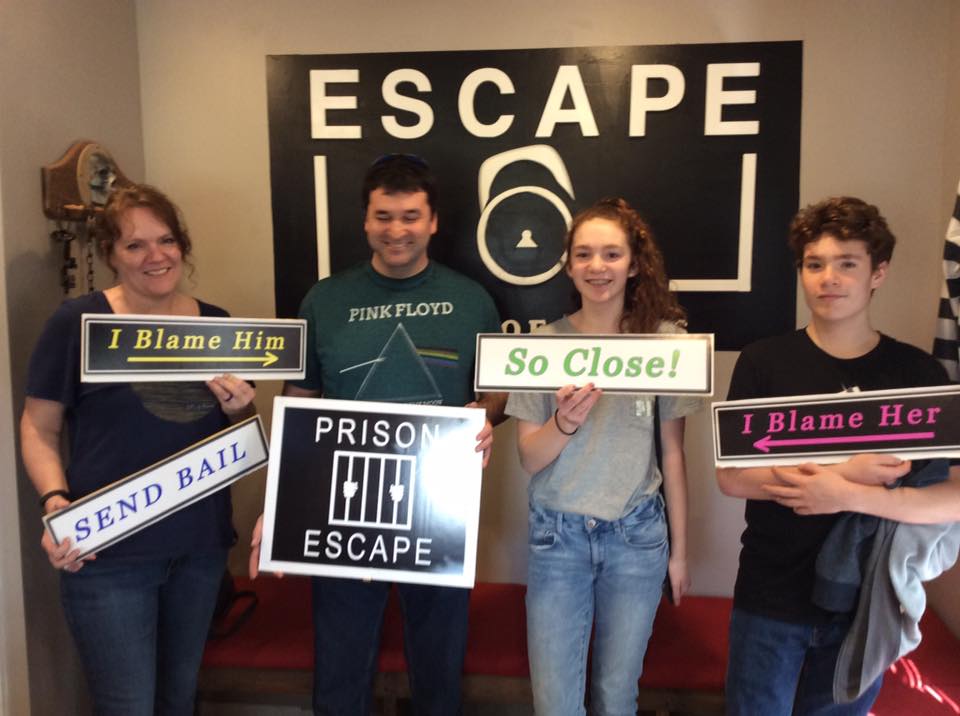 PRISON ESCAPE | Escape LOL 2020