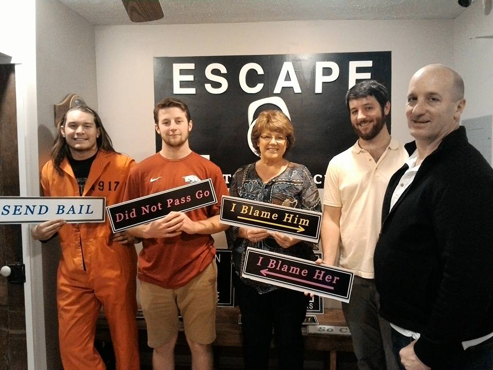 PRISON ESCAPE | Escape LOL 2020