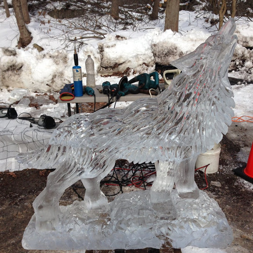 Howling Wolf | ice and fruits