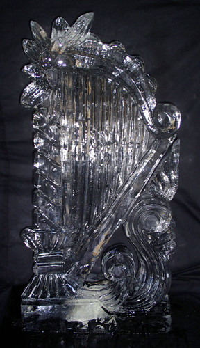 Harp ice sculpture | ice and fruits