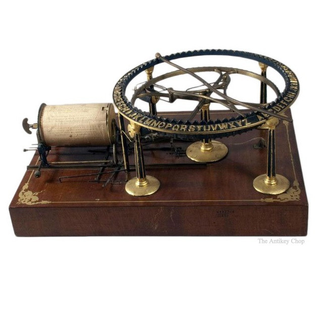 Jones Typographer Typewriter | Wanted | The Antikey Chop