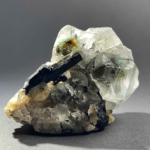 Fluorite with Schörl - Erongo, Namibia | mineralien.de