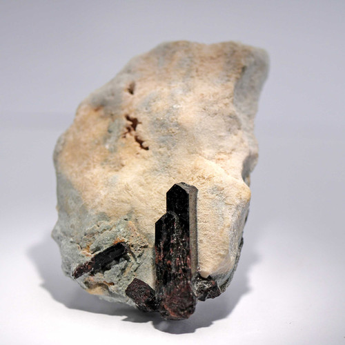 Neptunit – Gem Mine, San Benito Co., California, USA | mineralien.de