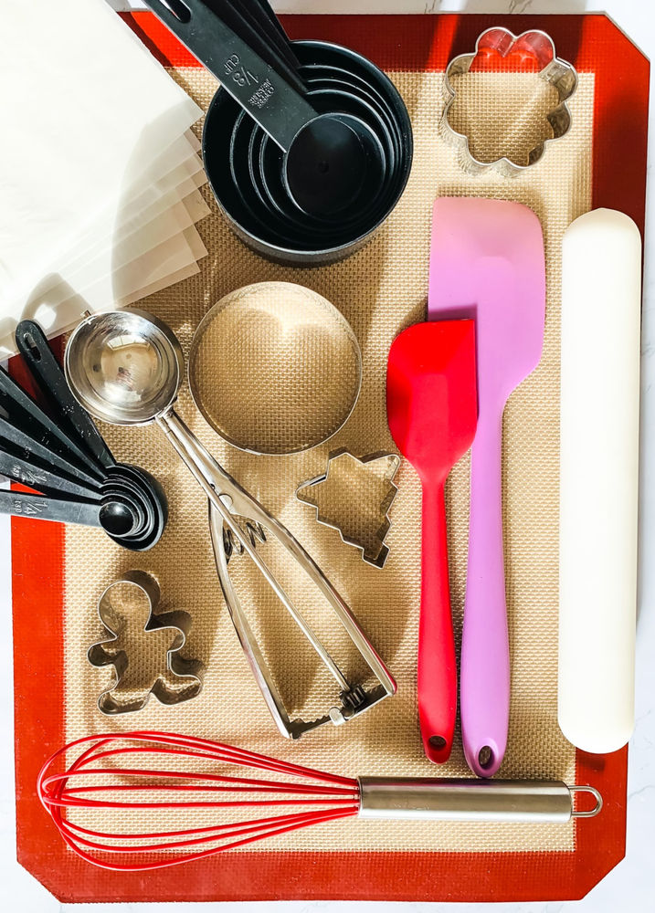 8 Essential Cookie Baking Tools