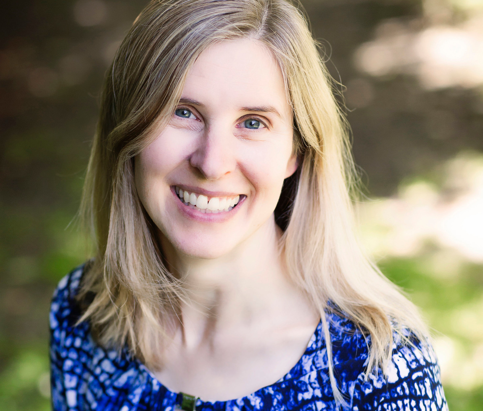 ABOUT | Elsa Watson, author