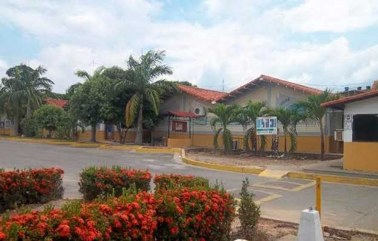 Logos Oficiales UNESR | nucleoelvigia